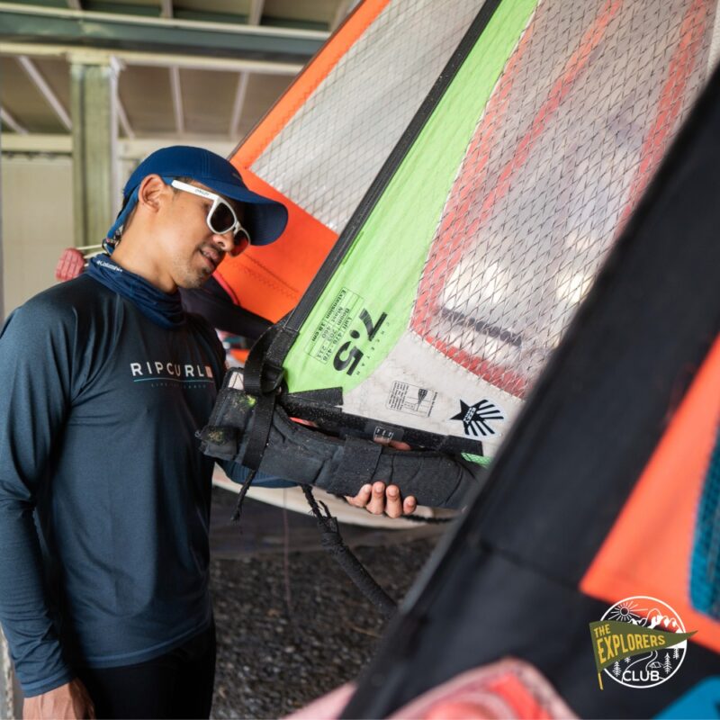 ซ้อม วินด์เซิร์ฟ แล่นใบตามสายลมที่ CraZy WinDy บางพลีใหญ่ - Explorers Club